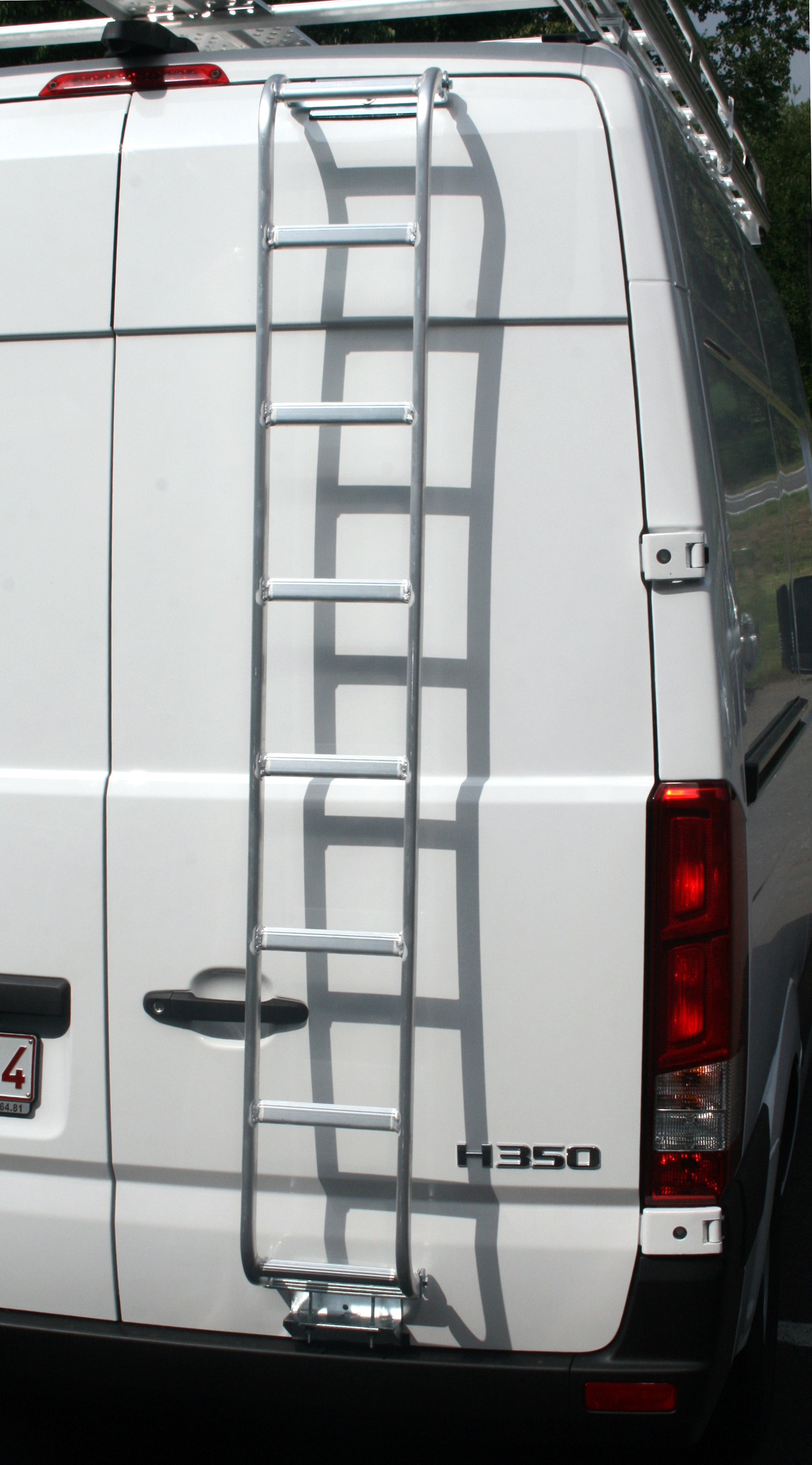 Heckleiter für VW Crafter von MTS - MP Fahrzeugausstattung – Profi ...