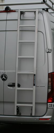 Heckleiter für Mercedes Sprinter aus Aluminium von Prime Design - Ihr ...